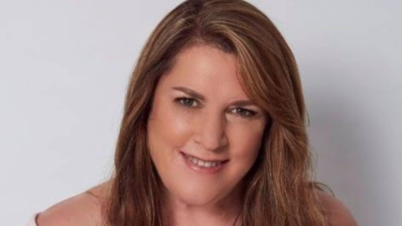 Book a Private Reading with Debbie Malone