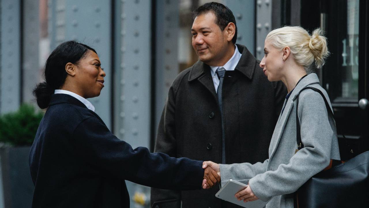 Mastering Manners: Key to Personal Growth & Strong Connections