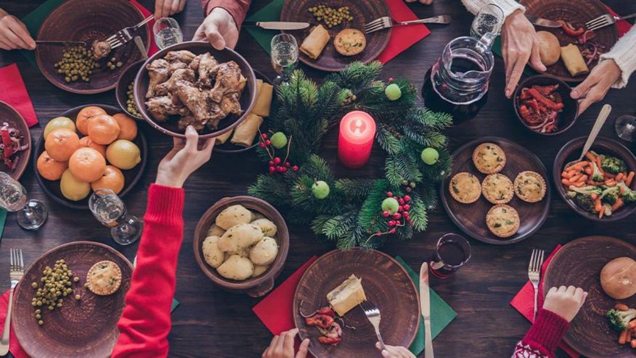 Sharing Love and Tradition Through Global Holiday Feasts