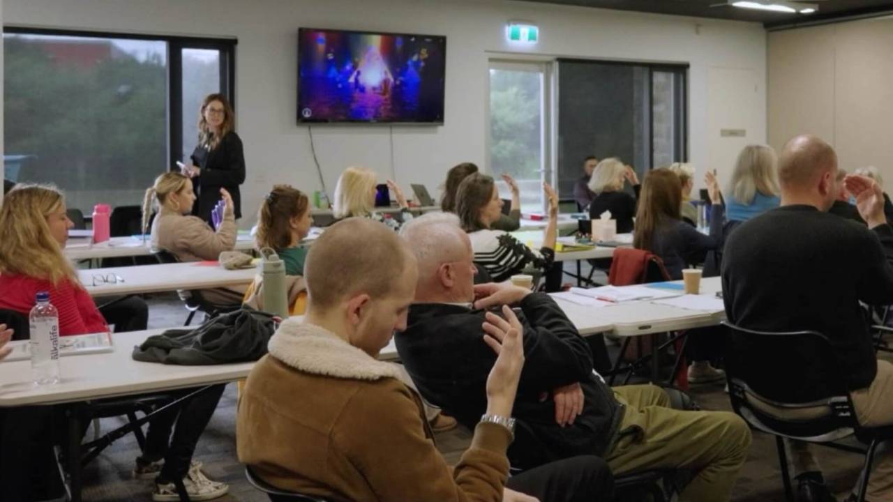 Hypnotherapy Courses & Training in Australia