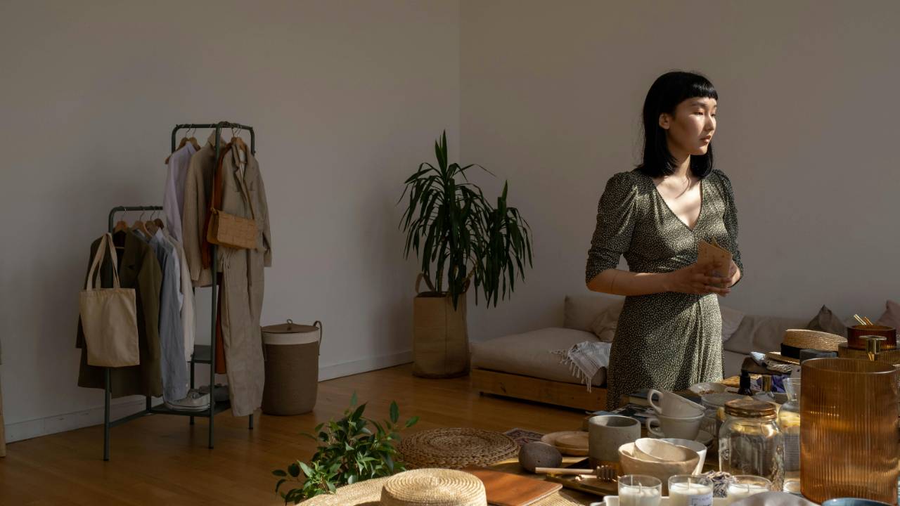 Decluttering After Loss: A Gentle Guide to Moving Forward