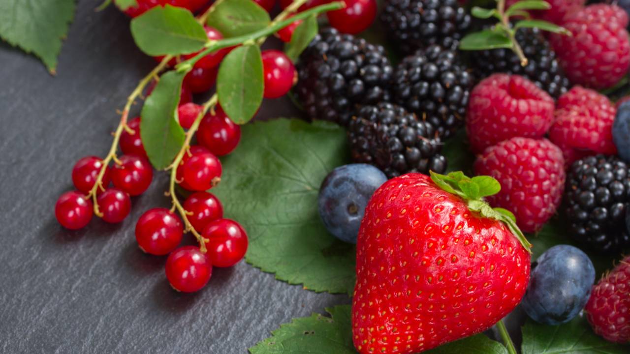 ANTIOXIDANTS ARE BERRY HEART HEALTHY
