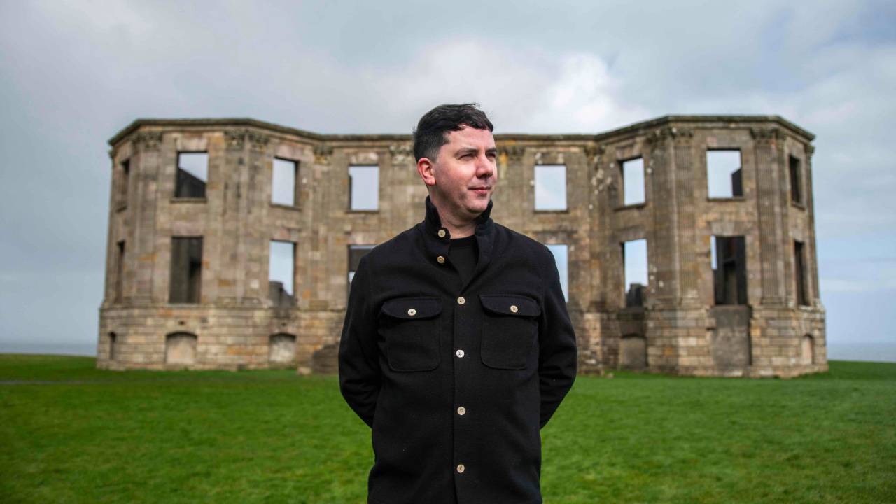 Artist Joe Caslin to Enliven Downhill Palace with Art Installation