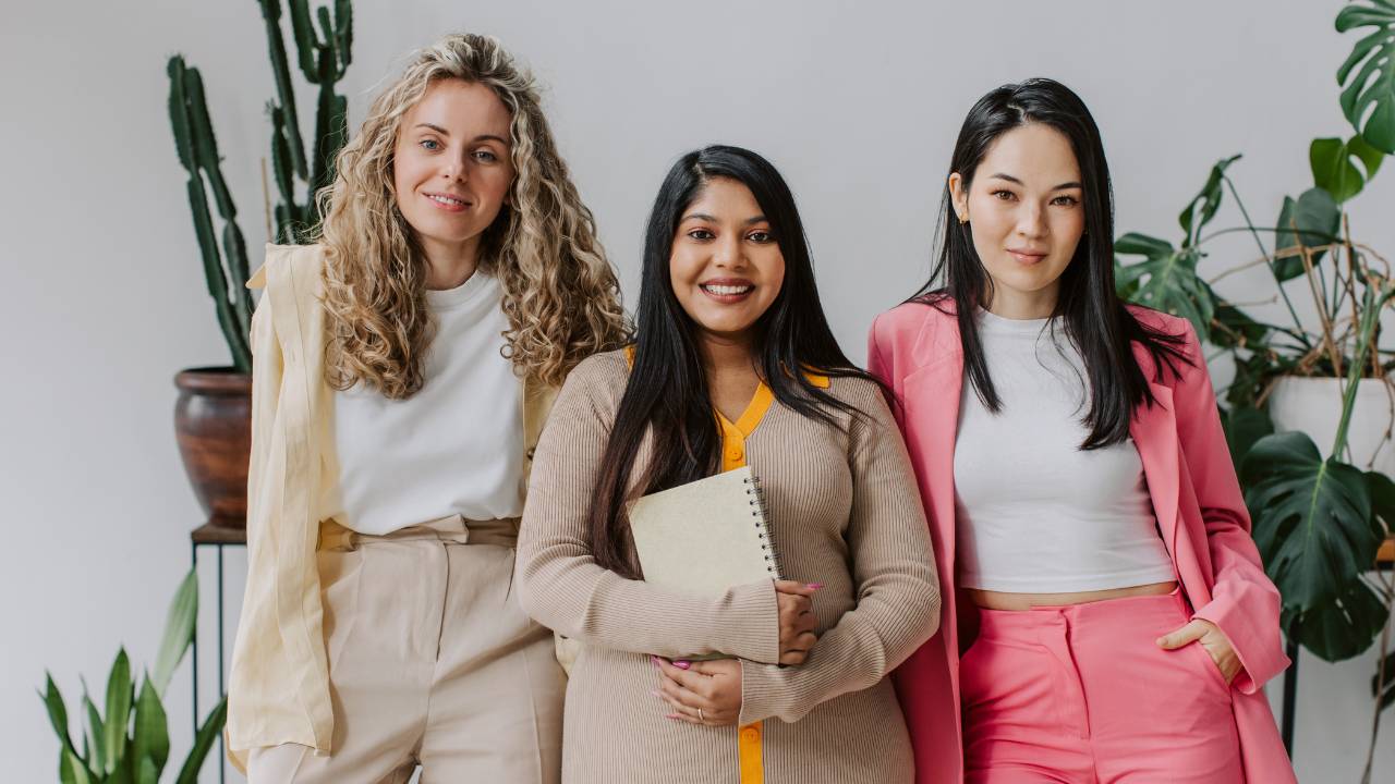 How to Become a Certified Feminine Leadership Coach