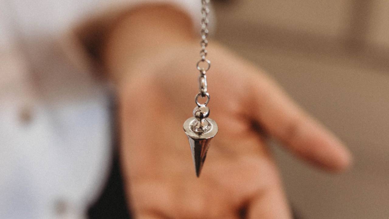 pendulum dowsing