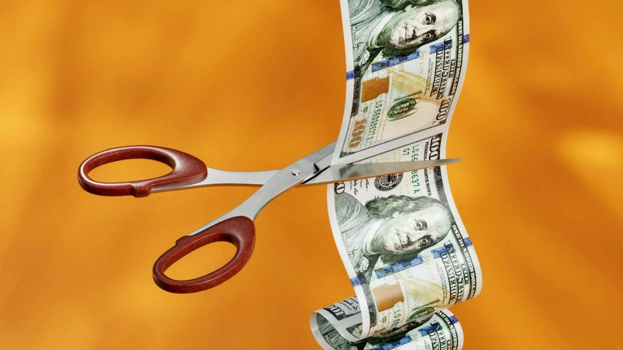 How to Master and Minimize Business Expenses Effectively