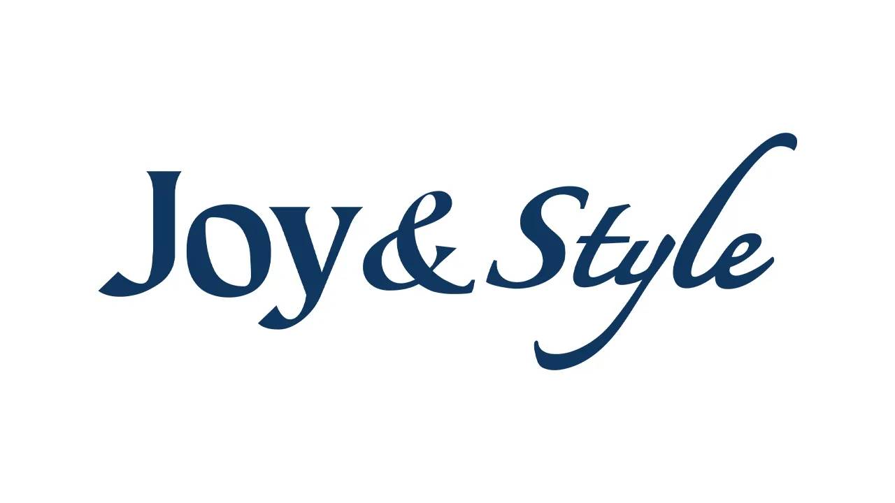 Empower Style: Women's Fashion Subscription & Sisterhood-Joy and Style