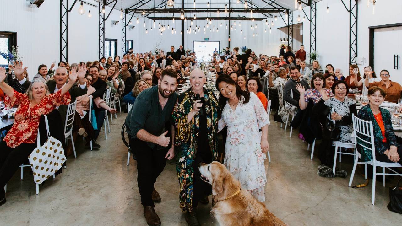 Speaker, Emcee & Podcaster | Rebecca Saunders