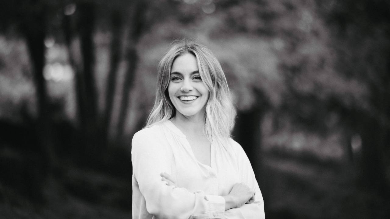 1:1 2 sessions/month for 6 months with Jenna Pacelli Enrollment Page