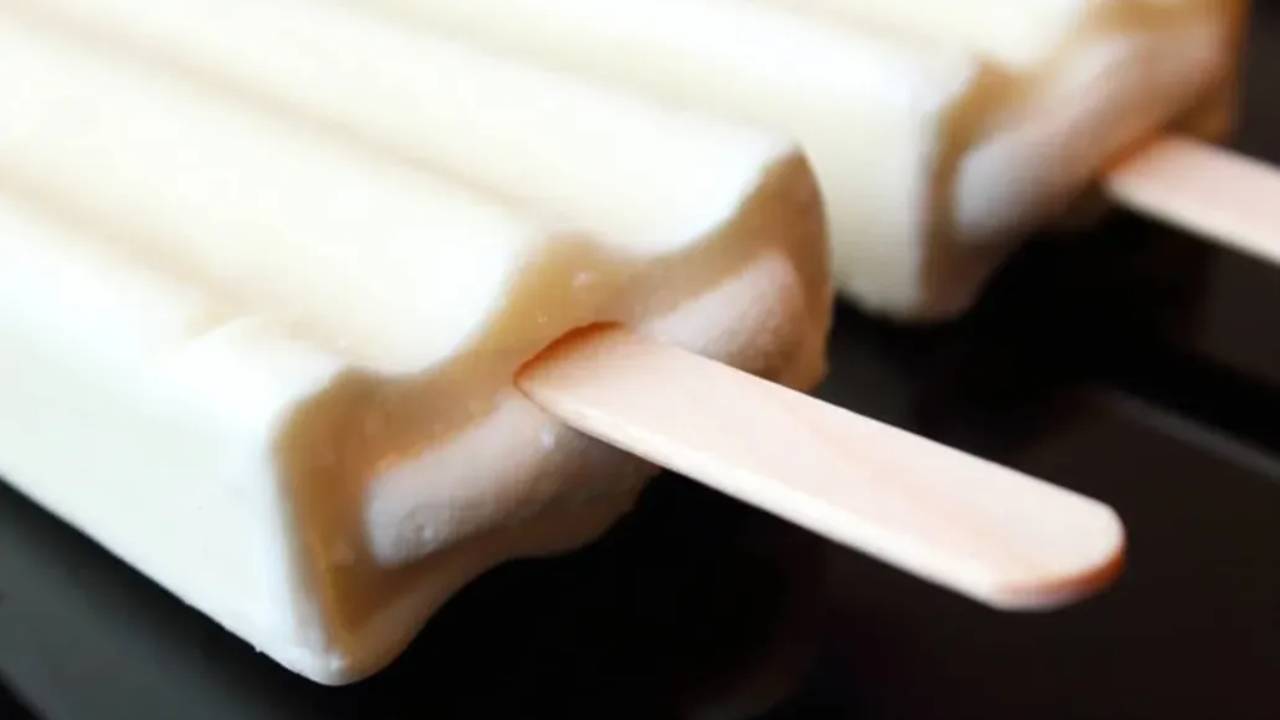 Elderflower Popsicles for Children's Seasonal Allergies