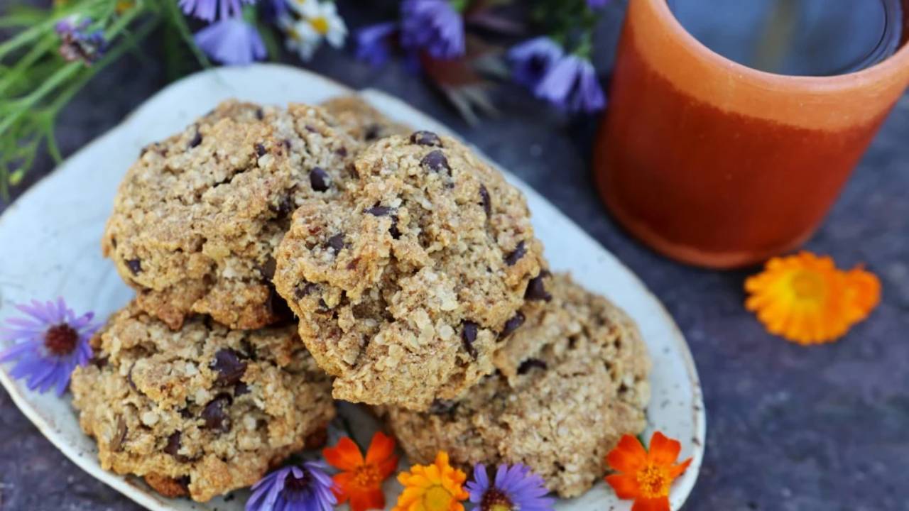 Immunity Cookies with Astragalus, Shiitake, and Chocolate
