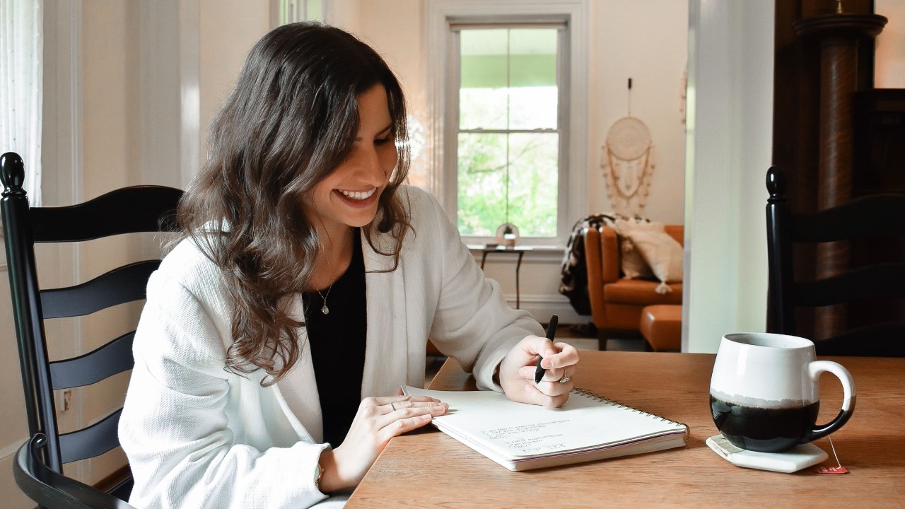 Brooke Builds Wealth