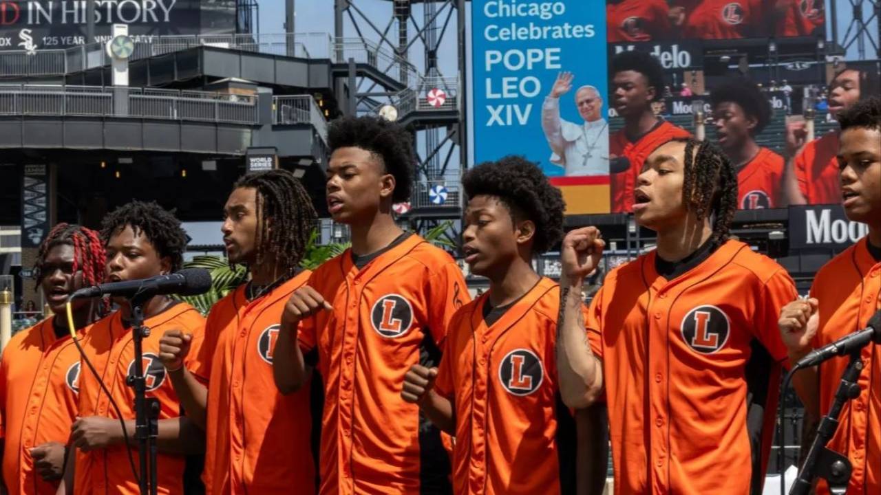 Leo High School’s Choir Wowed The ‘America’s Got Talent’ Judges