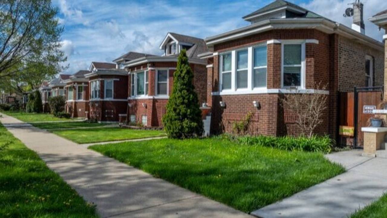 Gage Park: Neighborhood Built Around a Park and Remade by Migration