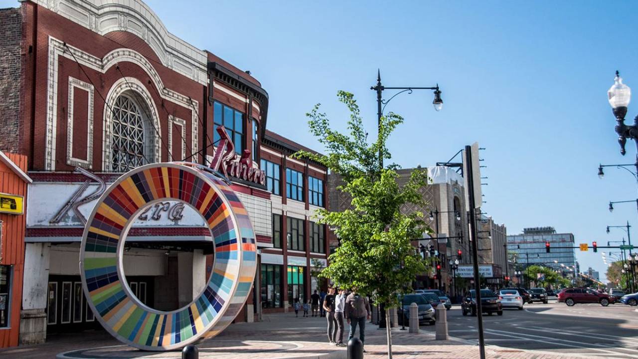 Uptown: Chicago's Cultural Crossroads