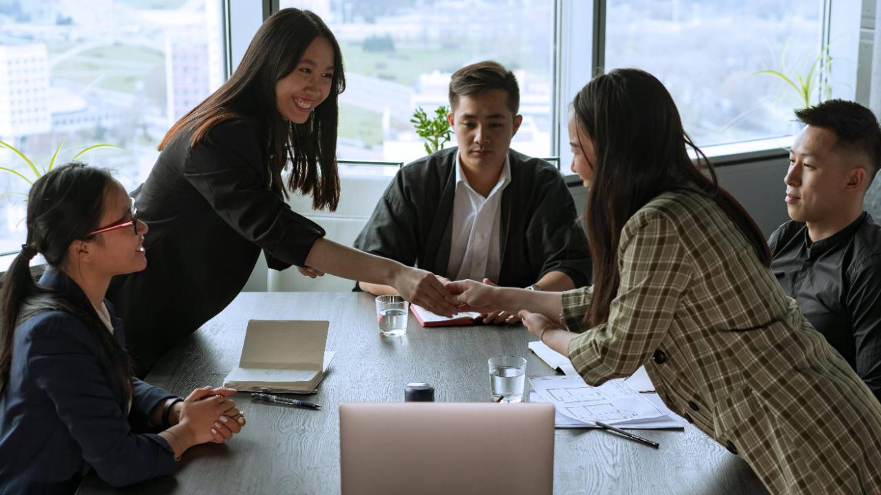 Your Guide to Smooth Sailing At Work Through Diplomacy