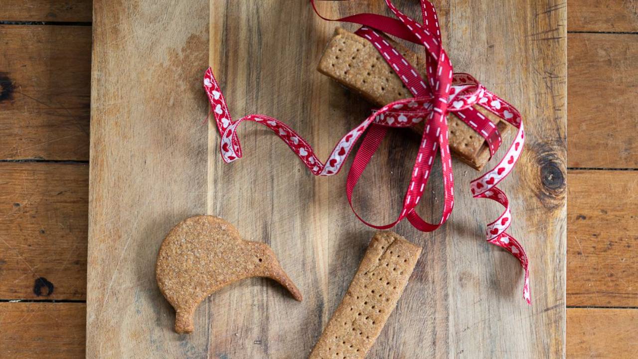 Gingerbread Shortbread Recipe - Festive | Dishes with Del