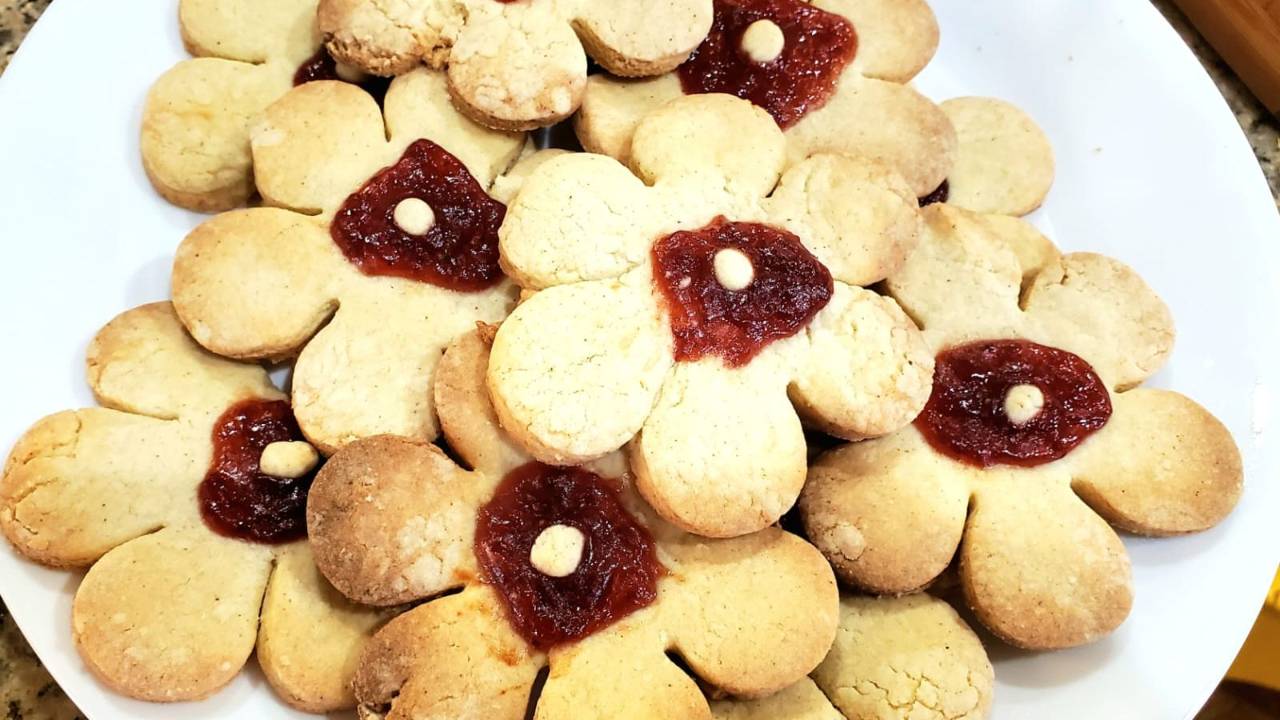 Cutout Crumble Cookies