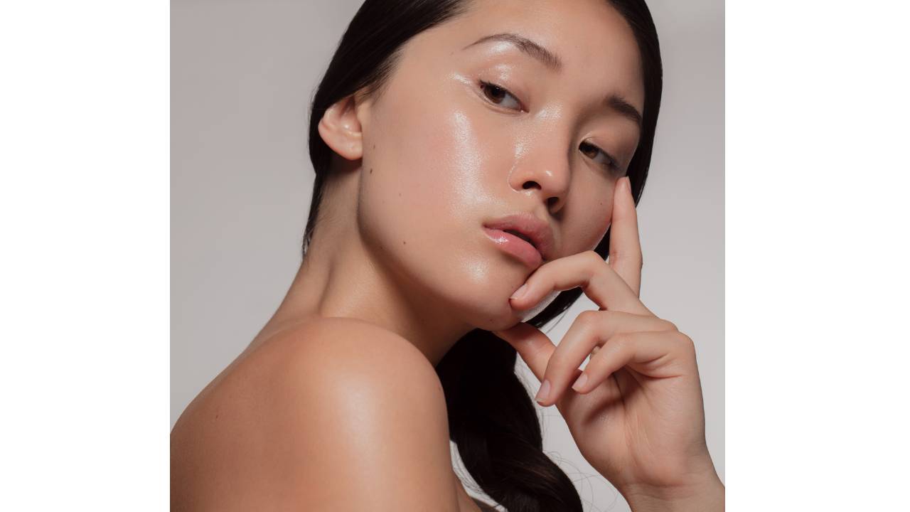 GET YOUR (SKIN) GLOW ON WITHOUT THE USE OF MAKEUP