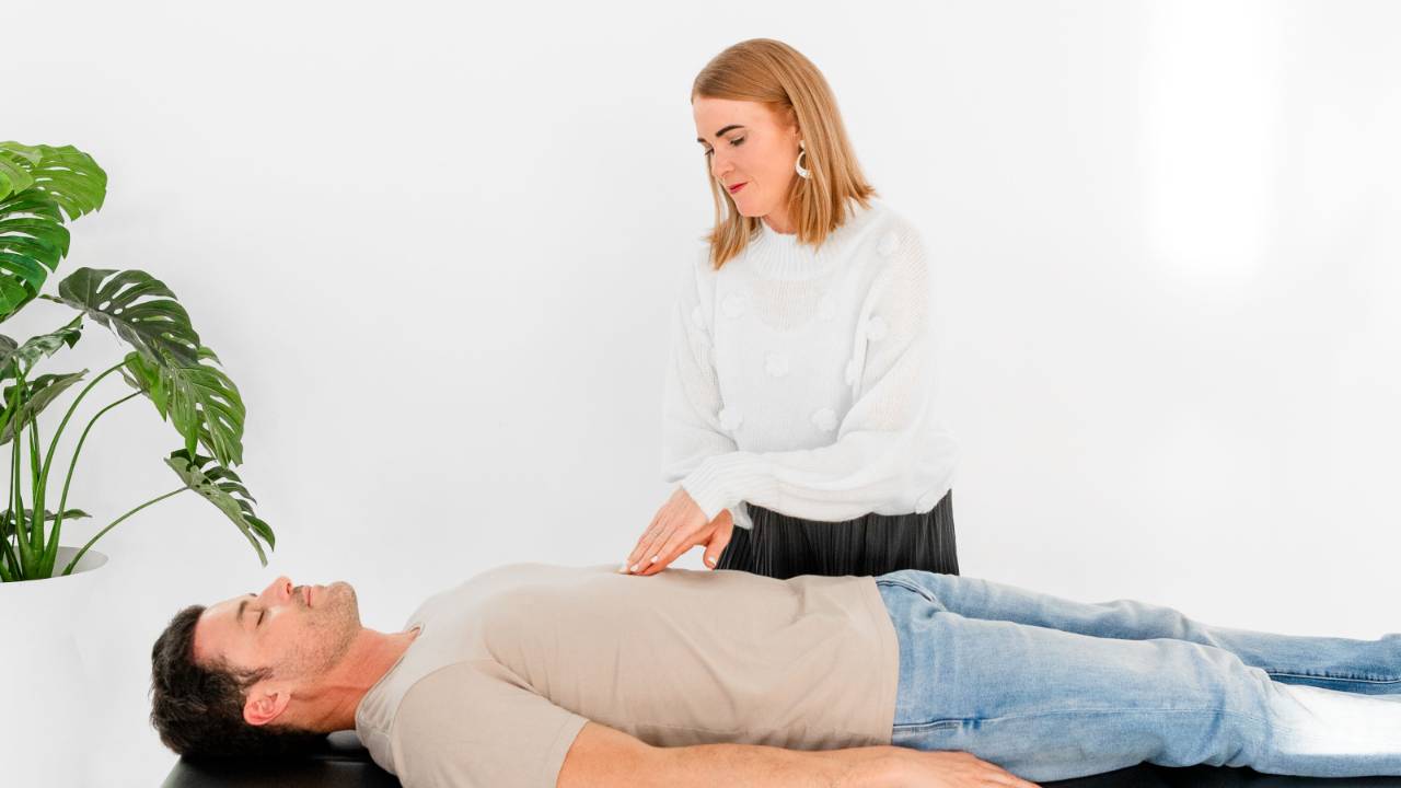 Holistic Healers Academy | Integrative Somatic Therapy Session