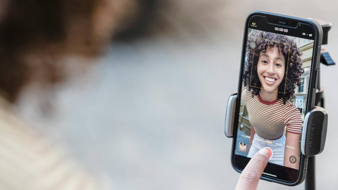 How to Start Your Journey as a UGC Creator: The First Steps