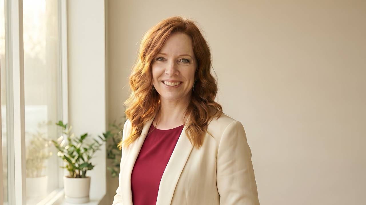 Brenda St. Louis | Somatic Money Healing, Financial Therapy & Coaching