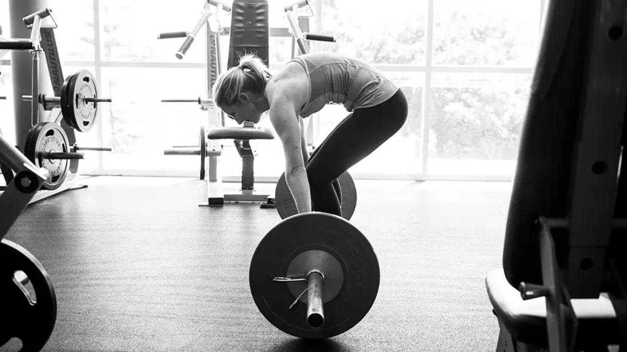 Why Lifting With A Straighter Spine Doesn’t Reduce Your Risk Of Back Pain