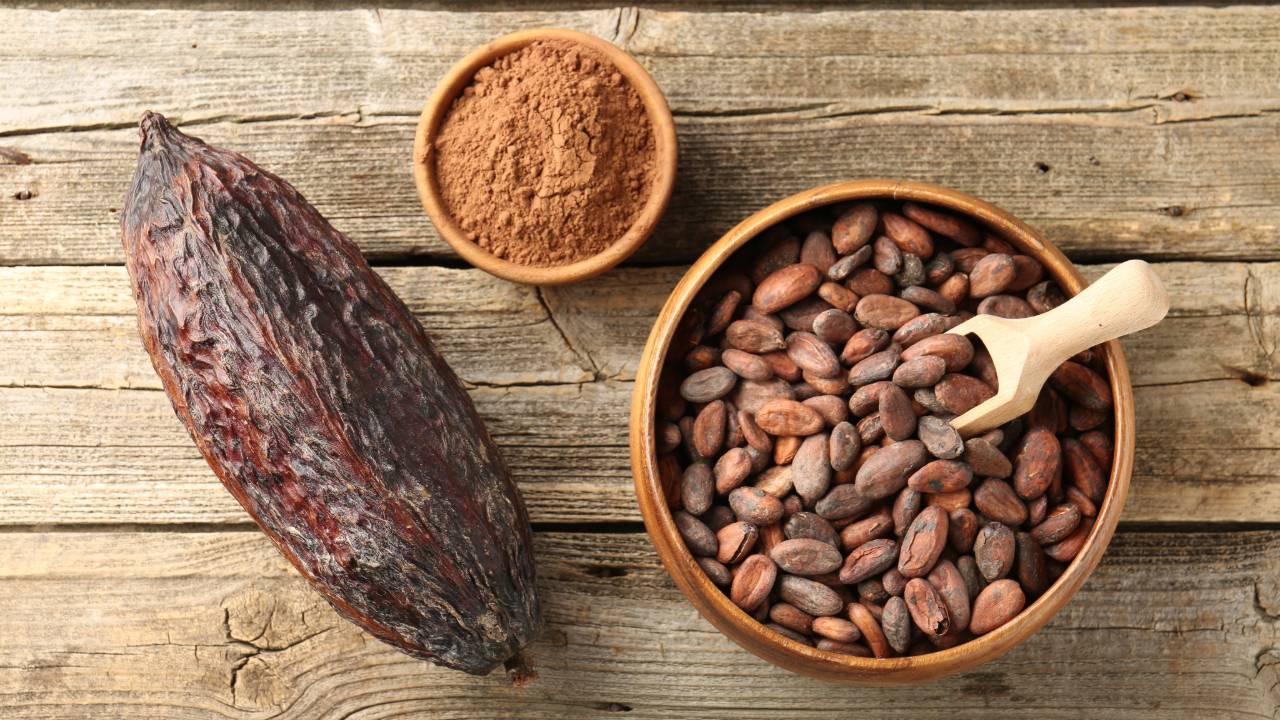 Cocoa Shortage 2025: Why It’s Costly & What to Bake Instead
