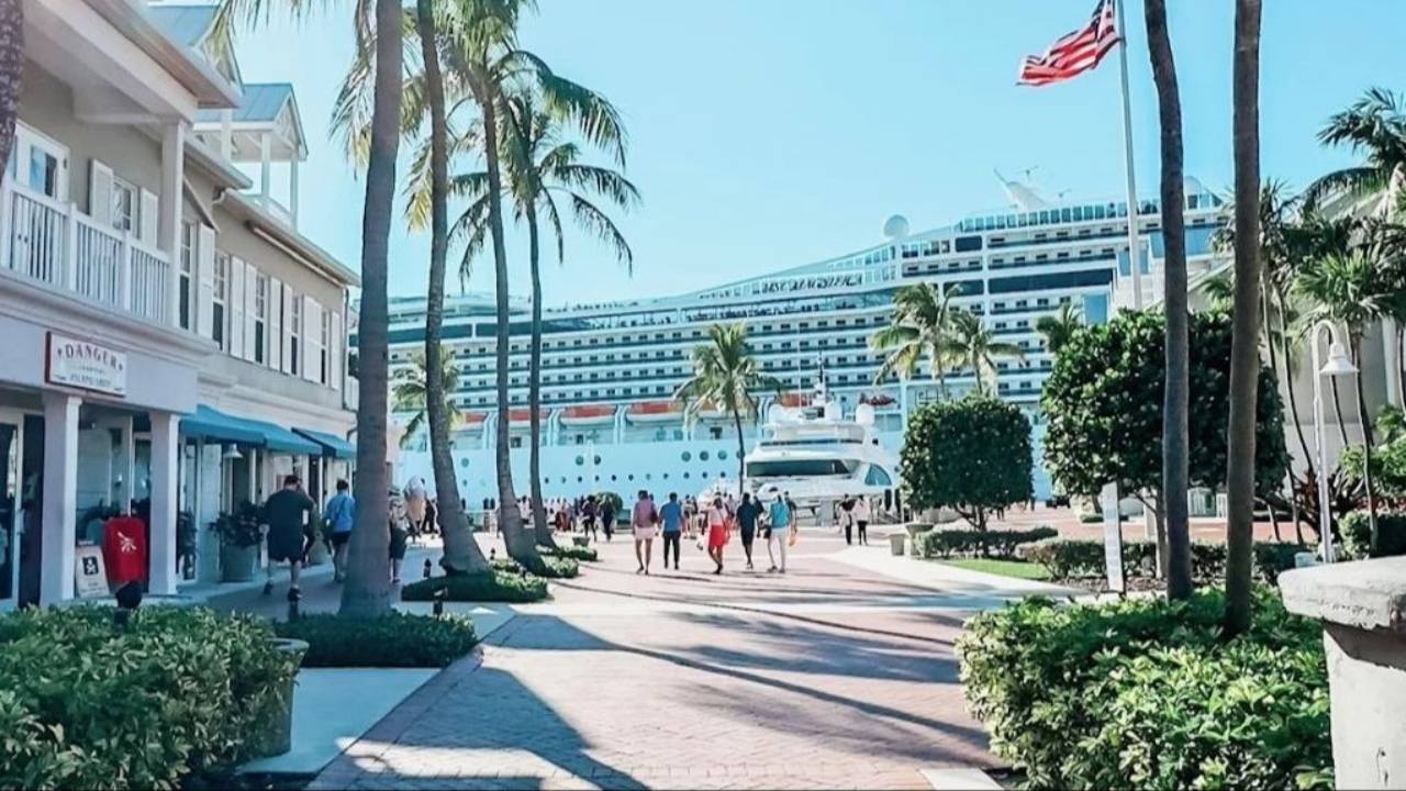 Key West Cruise Port Guide: Golf Carts & Top Attractions