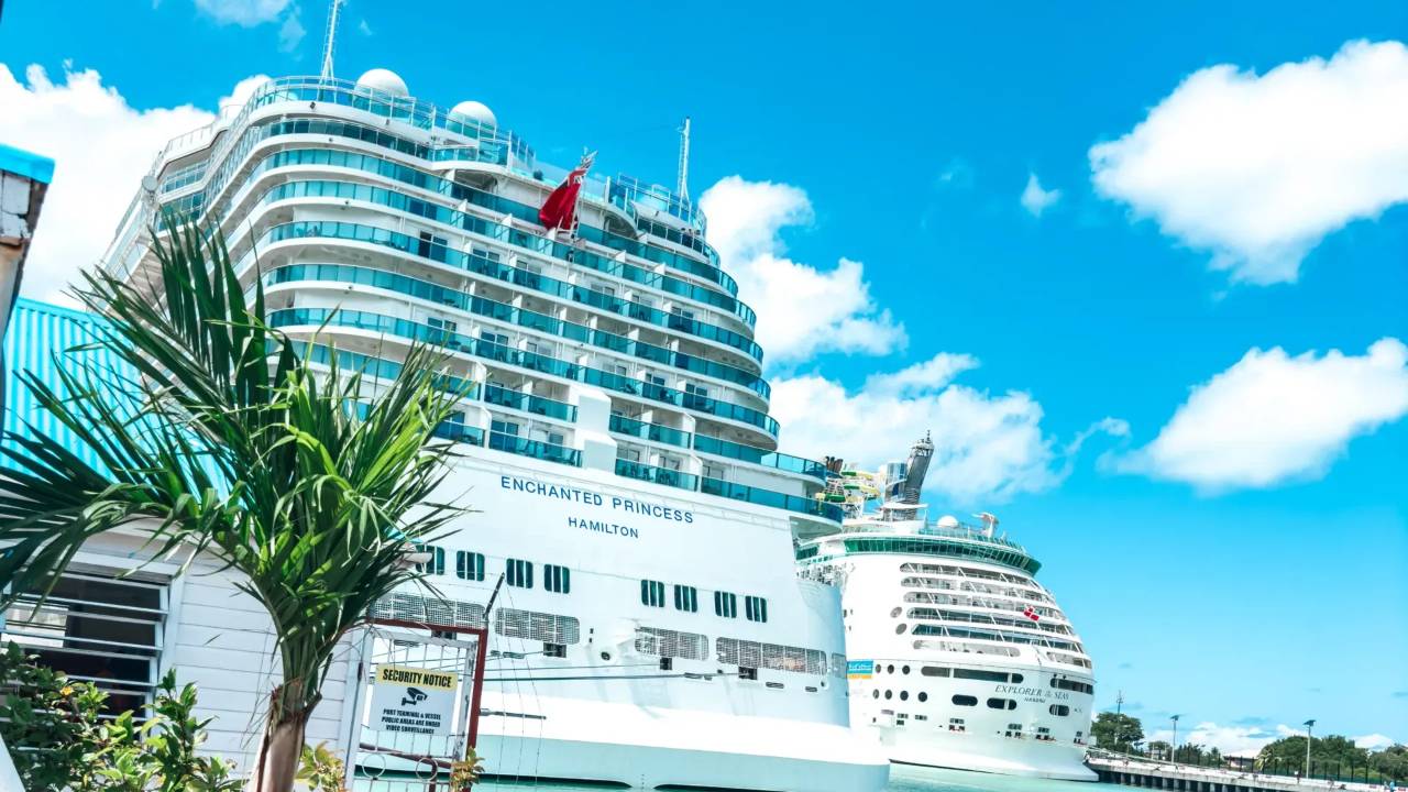 St. John’s, Antigua Cruise Port Guide: Beaches, Tips & Excursions