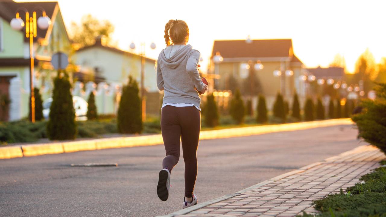 Feeling Like a Fake Runner? Here's How to Overcome Imposter Syndrome