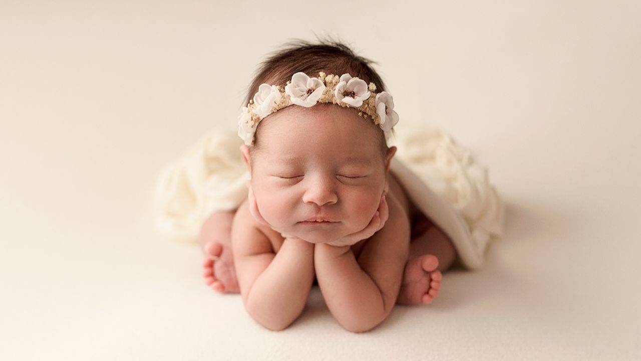 Why Froggy Pose is a Must in Newborn Photography