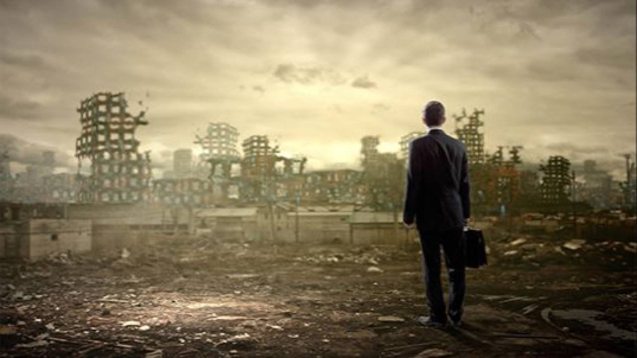 How to Thrive in a Dying Industry: Leveraging Disruption