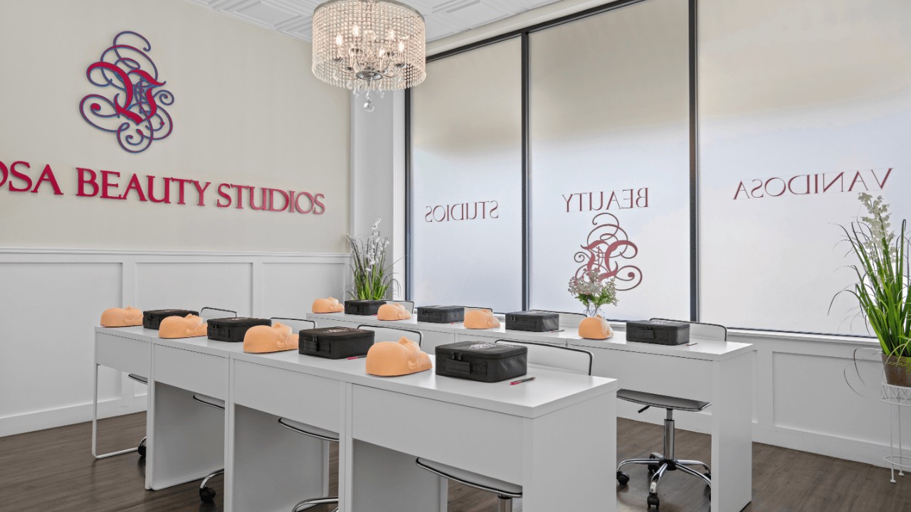 In-Person Beauty Classes | Vanidosa Beauty Studios San Antonio