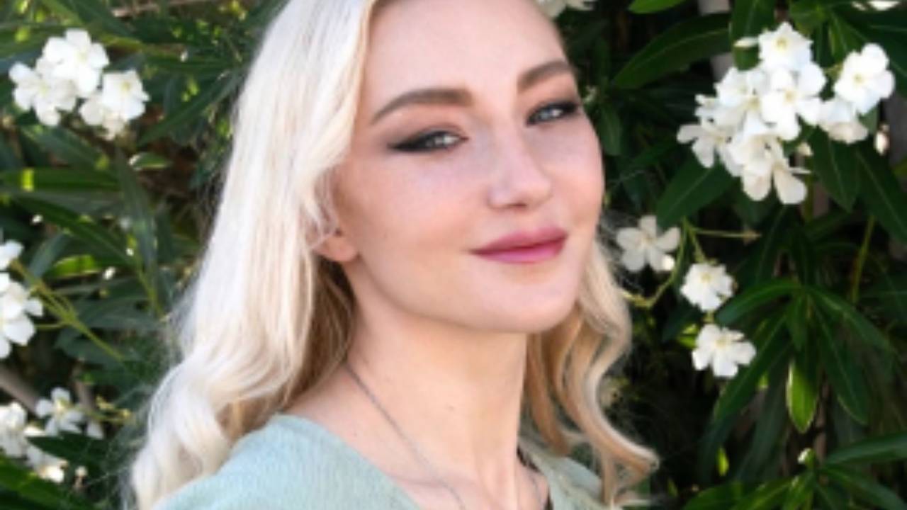 Cassady Cayne: Author, Heart-Led Founder, Transformation Guide