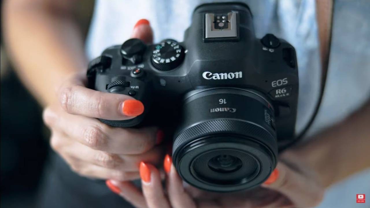 the UGLIEST Canon portrait lens EVER?!!