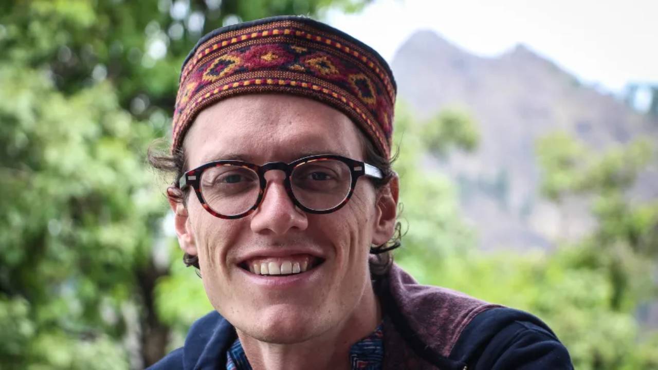 Sound Healing In Toronto With Andrew Kay