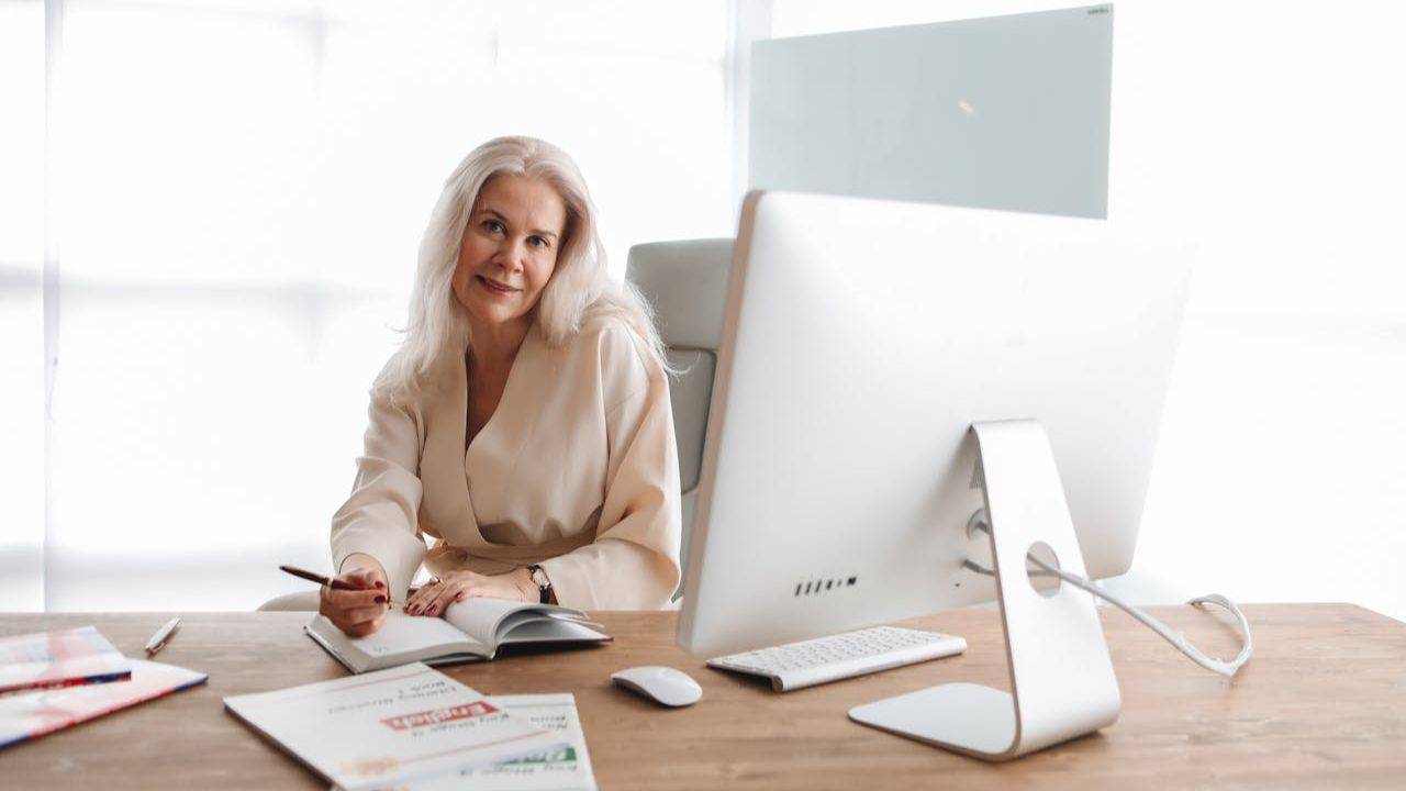 How Much Do Writers Make? + How to Earn More