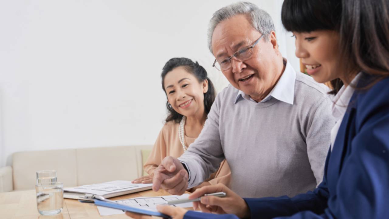 How the “Yes, And” Technique Transforms Objections into Opportunities