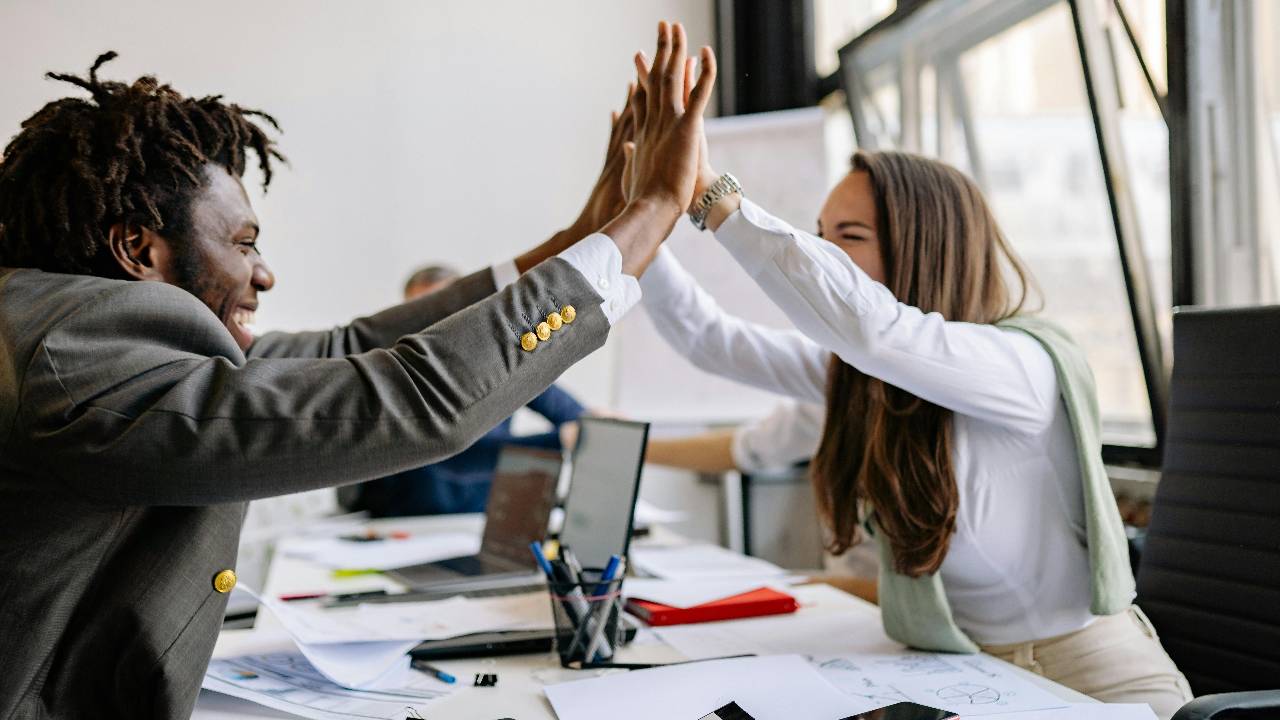 Boost Team Performance: How to Run Sales Contests That Drive Results