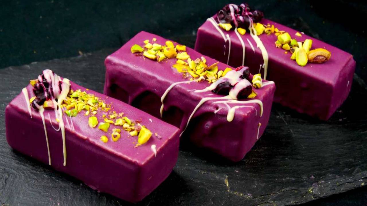 Free Mini Entremet Cake Guide - Allasyummyfood