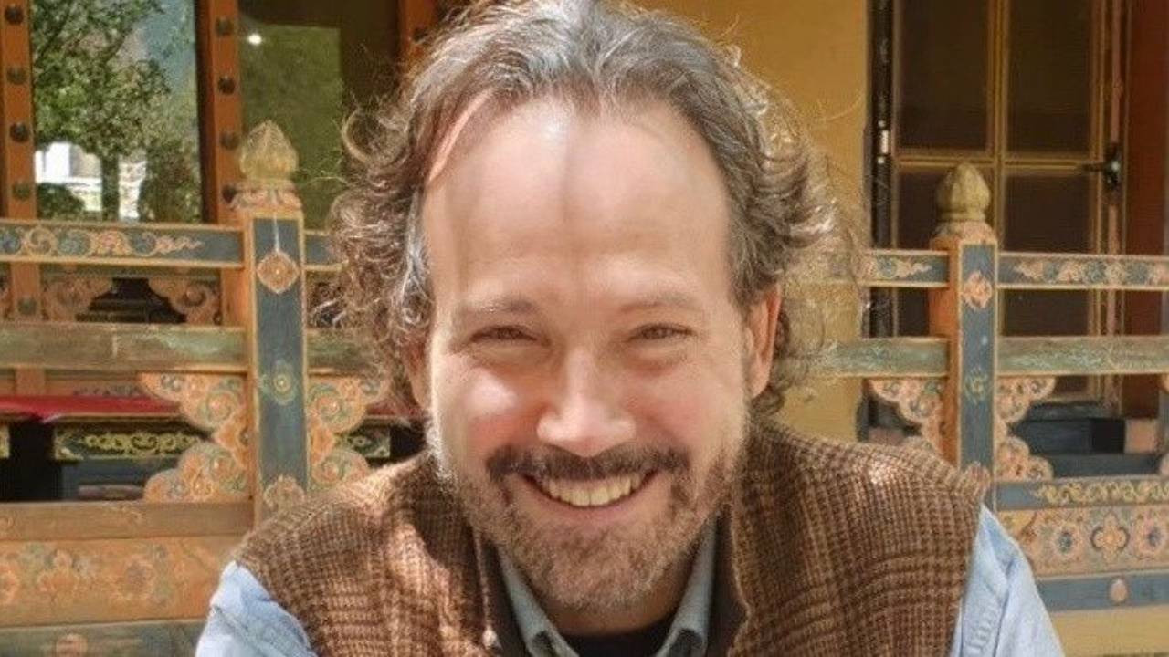 Faculty | Dr. Ian Baker