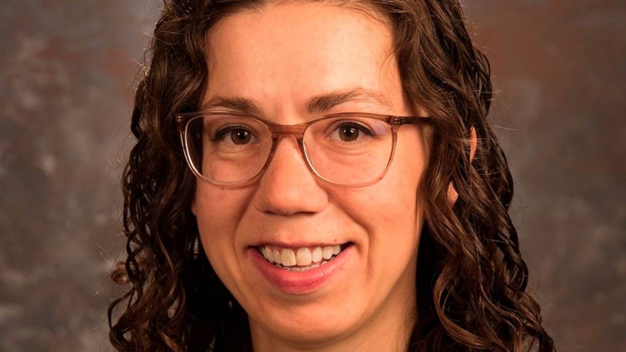 Faculty | Dr. Kate Hartmann