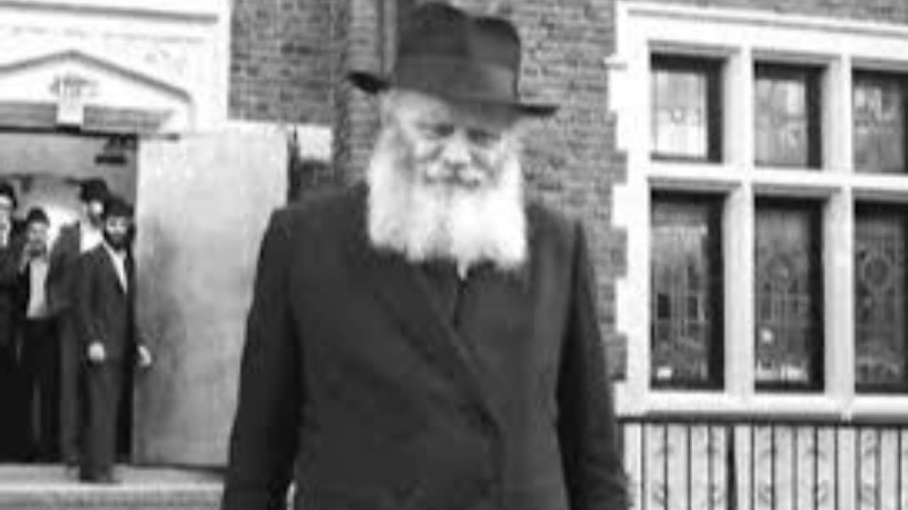 Thousands of Only Sons - A Story About The Rebbe