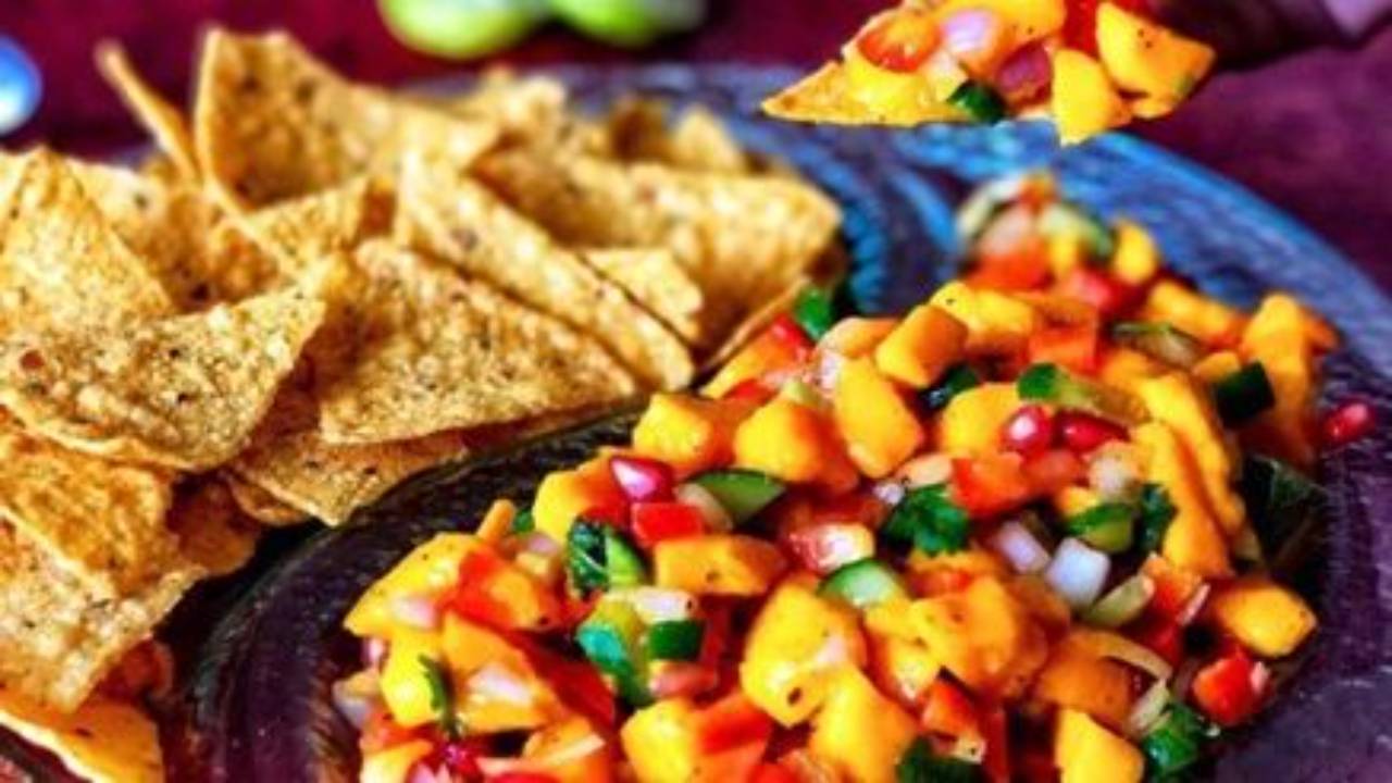 How to Make Pita Nachos with Mango Salsa
