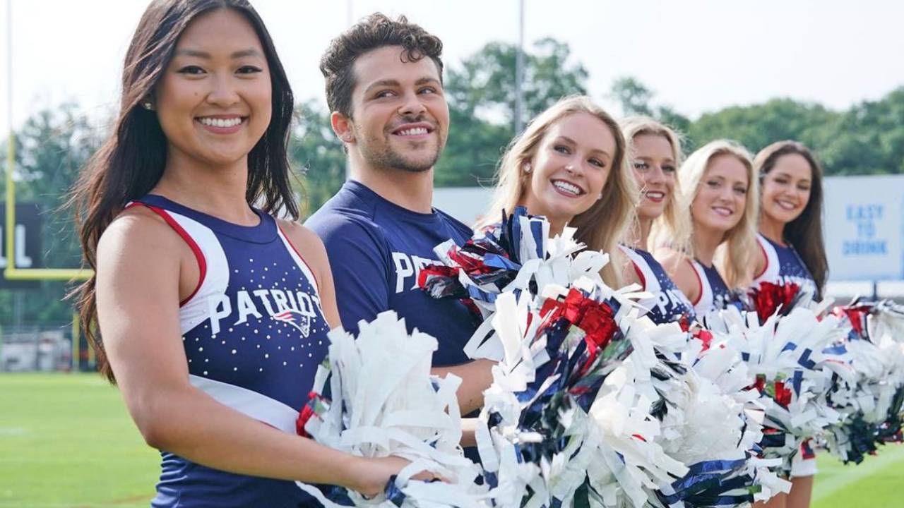 10 Game-Day Tips for Pro Cheerleaders to Boost Their Energy
