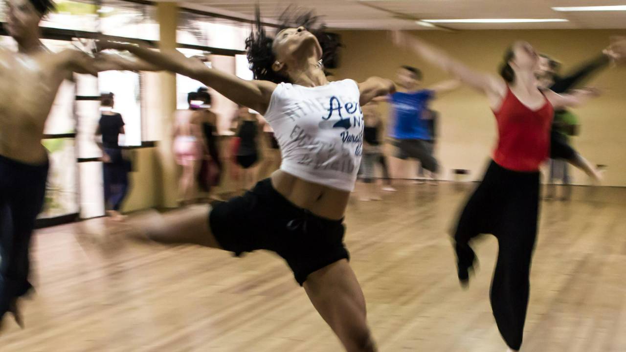 How a Strong Core Elevates Your Dance Performance