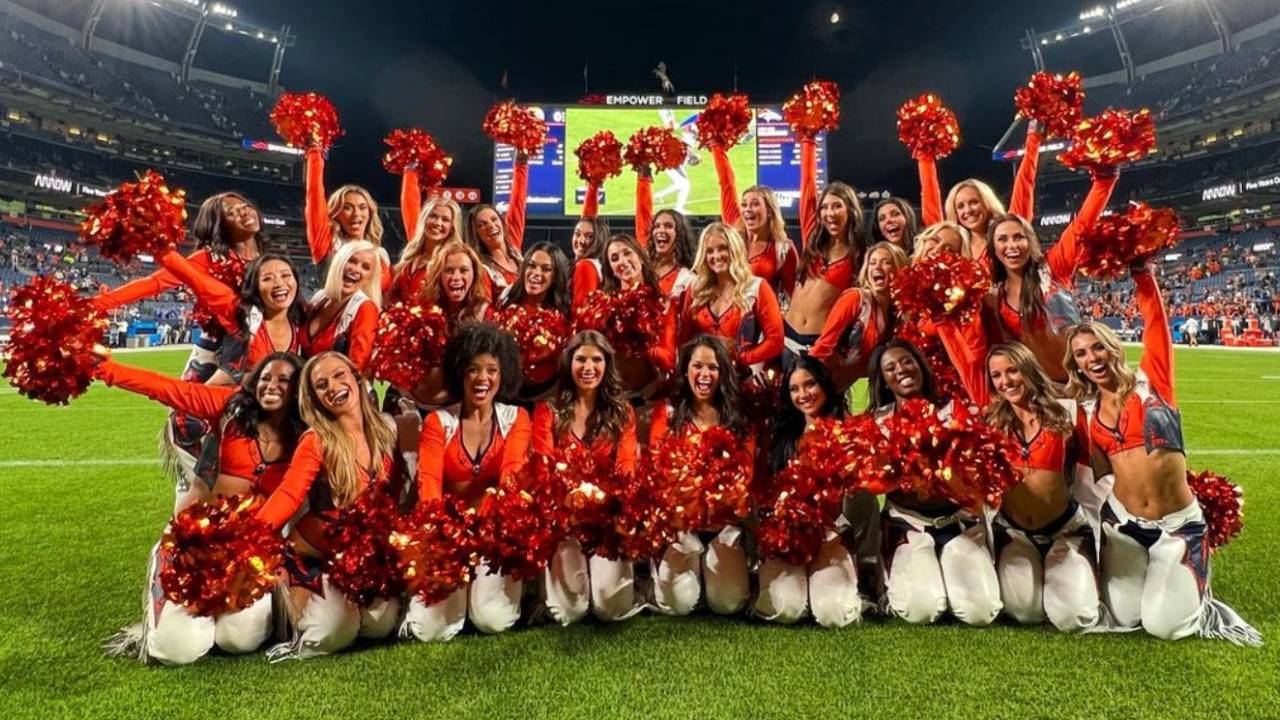One-Mindfully: A DBT Skill for Pro Cheerleaders