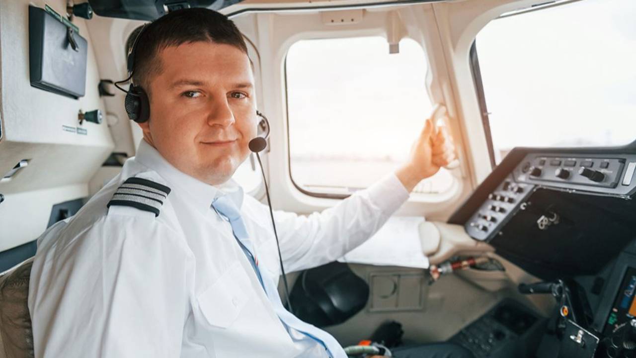 How Many Hours Does a Pilot Work in a Week? Dive into Pilot Schedules