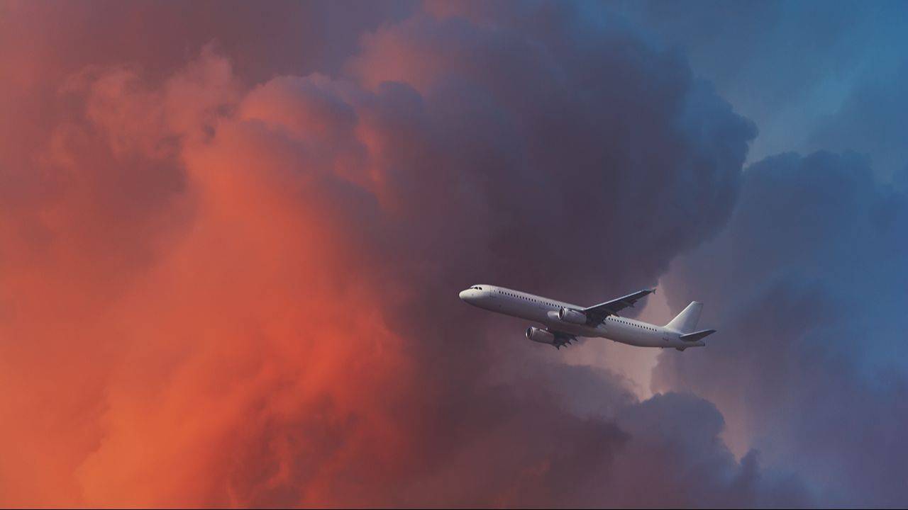 Altitude Insights: How High Do Commercial Airplanes Fly?